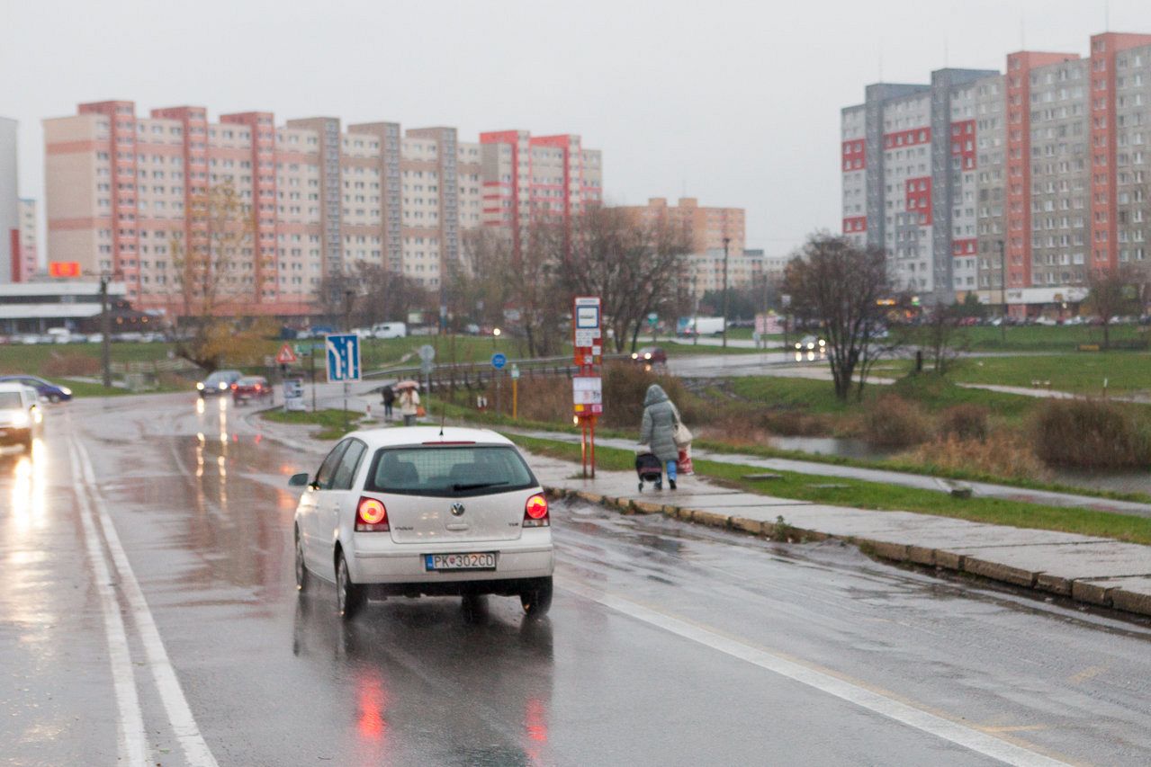 Pozor! V Petržalke bude na cestách prebiehať viacero opráv - Petržalka Pozor! V Petržalke bude na cestách prebiehať viacero opráv - Petržalka
