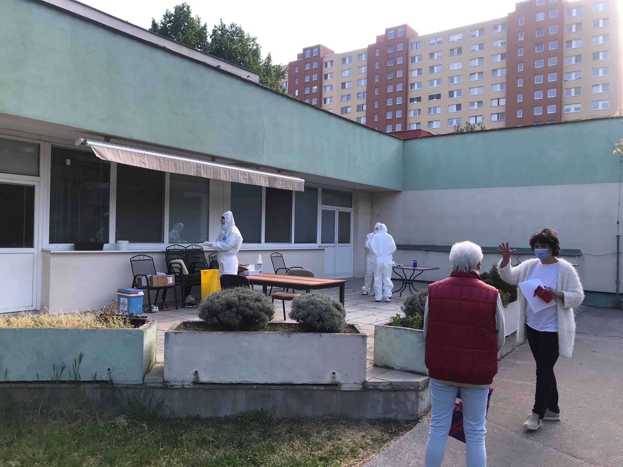 Mestská časť spustila testovanie na COVID-19 v strediskách sociálnych ...
